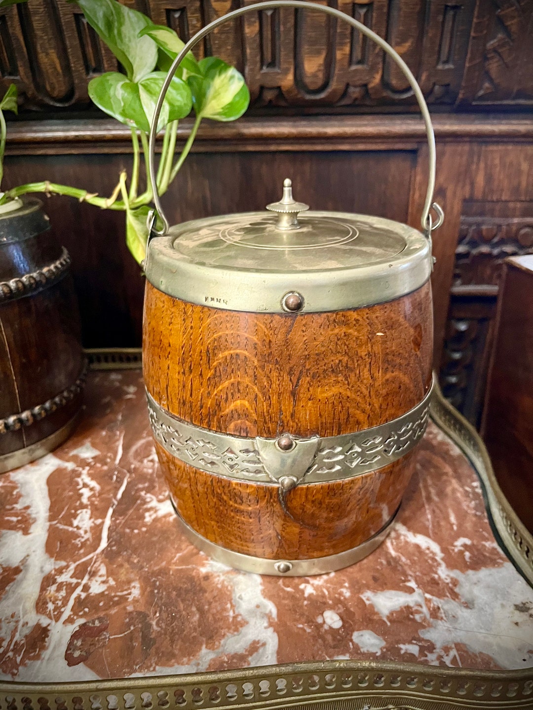 Antique English Biscuit Barrel Oak Wood EPNS Silver Cartouche Shield ...