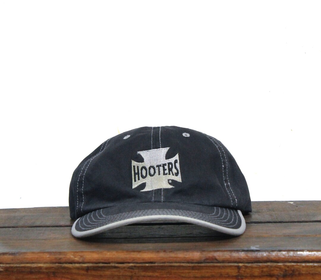 Vintage Washed Out 90s Hooters Bar Wings Restaurant Biker Choppers ...