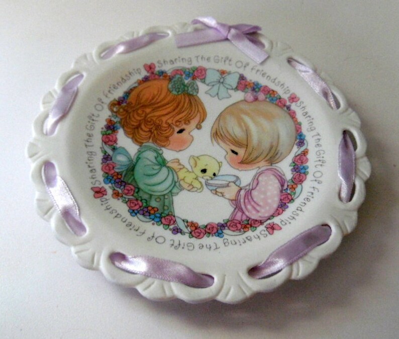 1983 Precious Moments Collector Plate Sharing the Gift of - Etsy