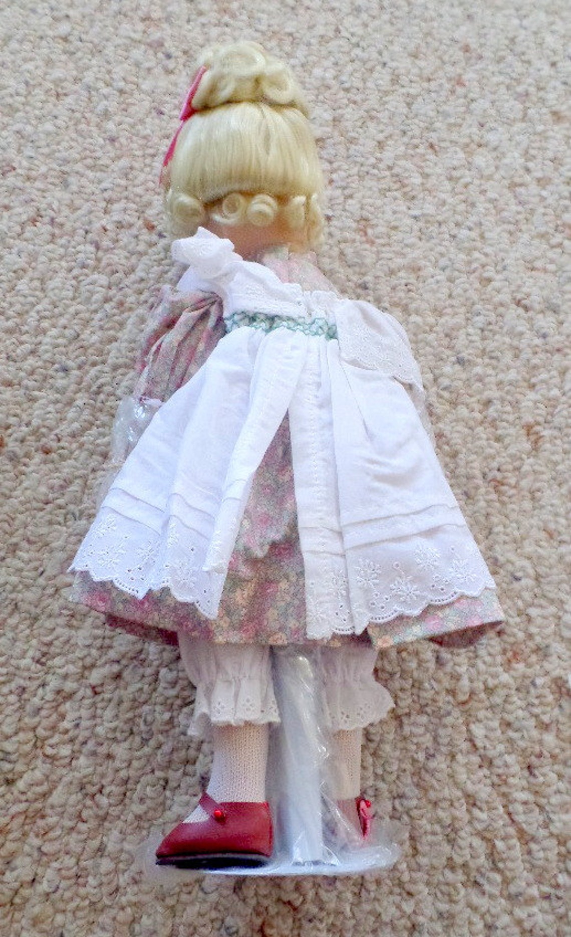 1990 Edwin M Knowles Porcelain Doll Mother Goose Collection. - Etsy