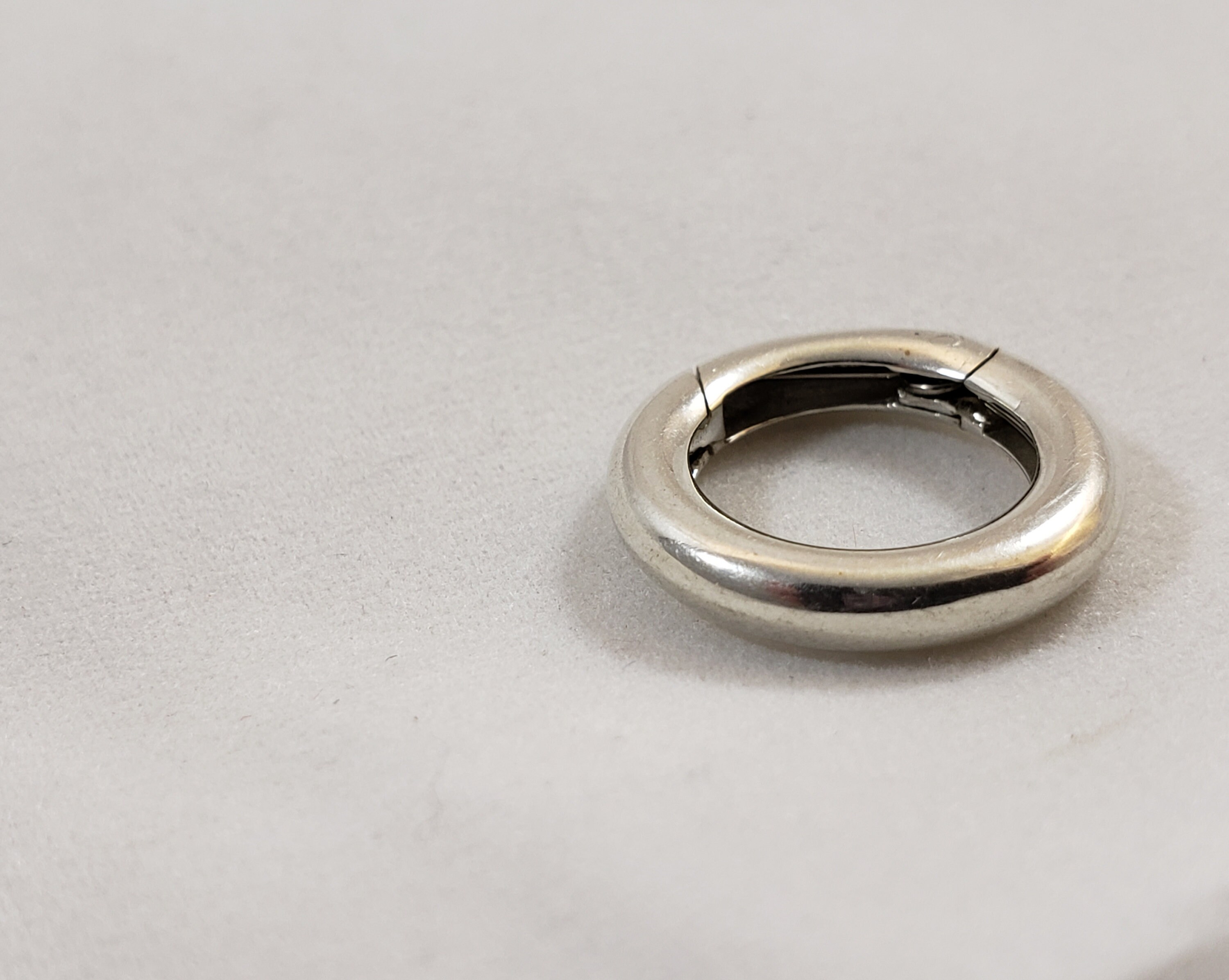 16mm Sterling Silver Hinged Round Clasp Charm HolderSilver | Etsy