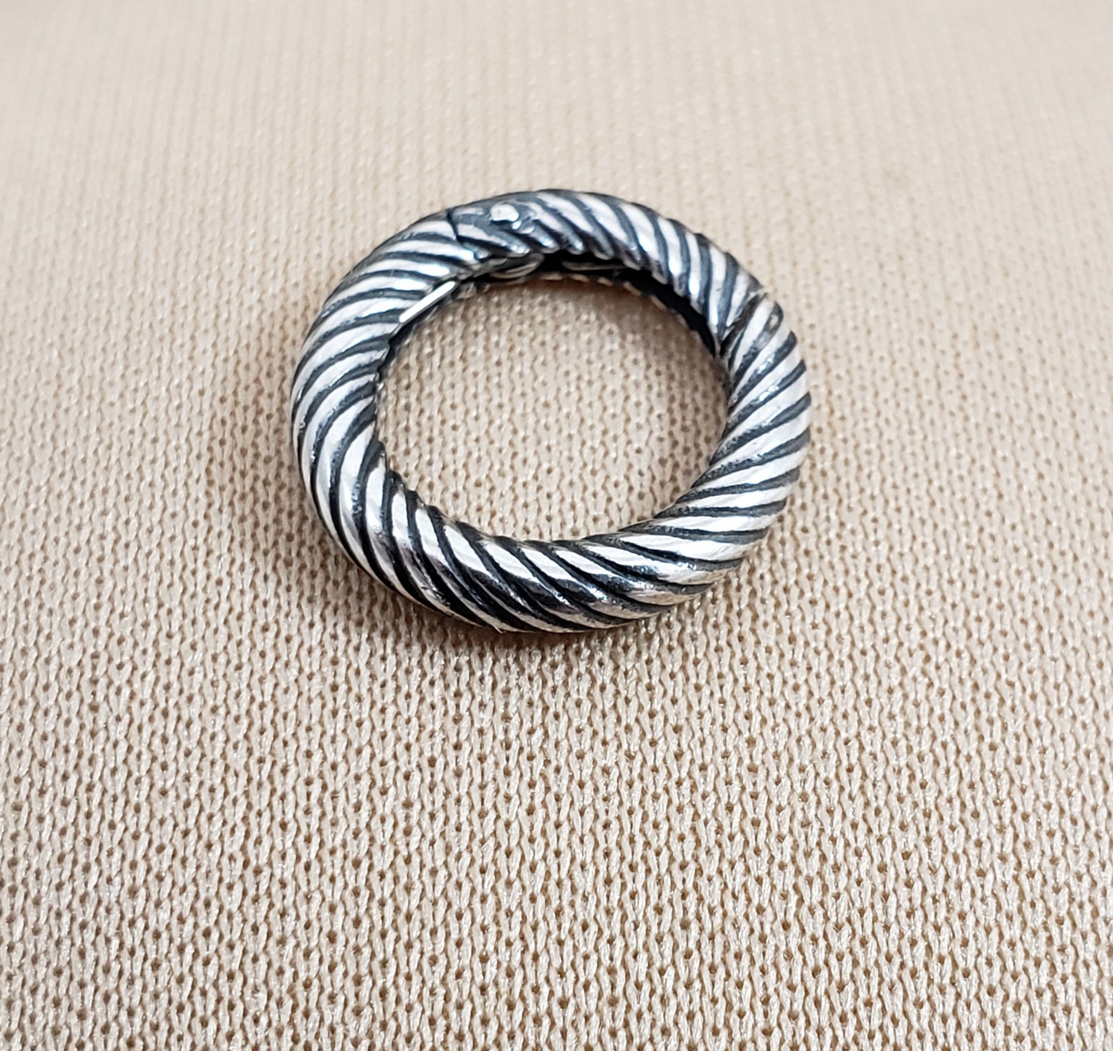 14.5mm Sterling Silver Hinged Twisted Round Clasp Charm - Etsy