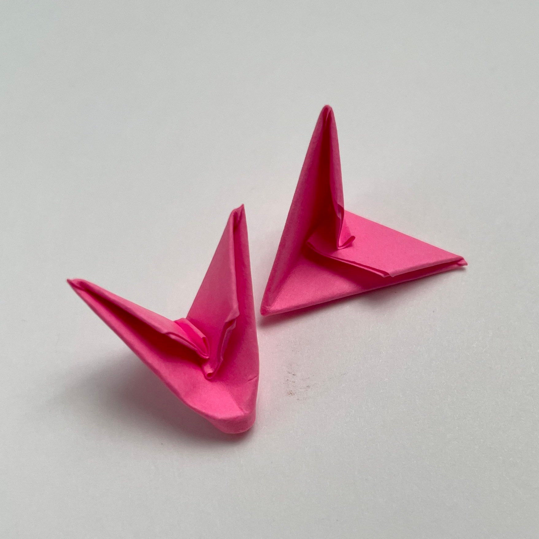 3D Origami Triangle Pieces 1/32 Neon Colors Made to Order - Etsy