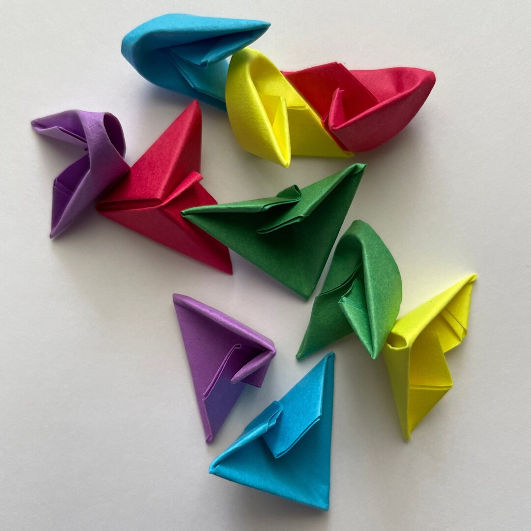 3D Origami Triangle Pieces 1/32 Bright Colors Made to Order - Etsy