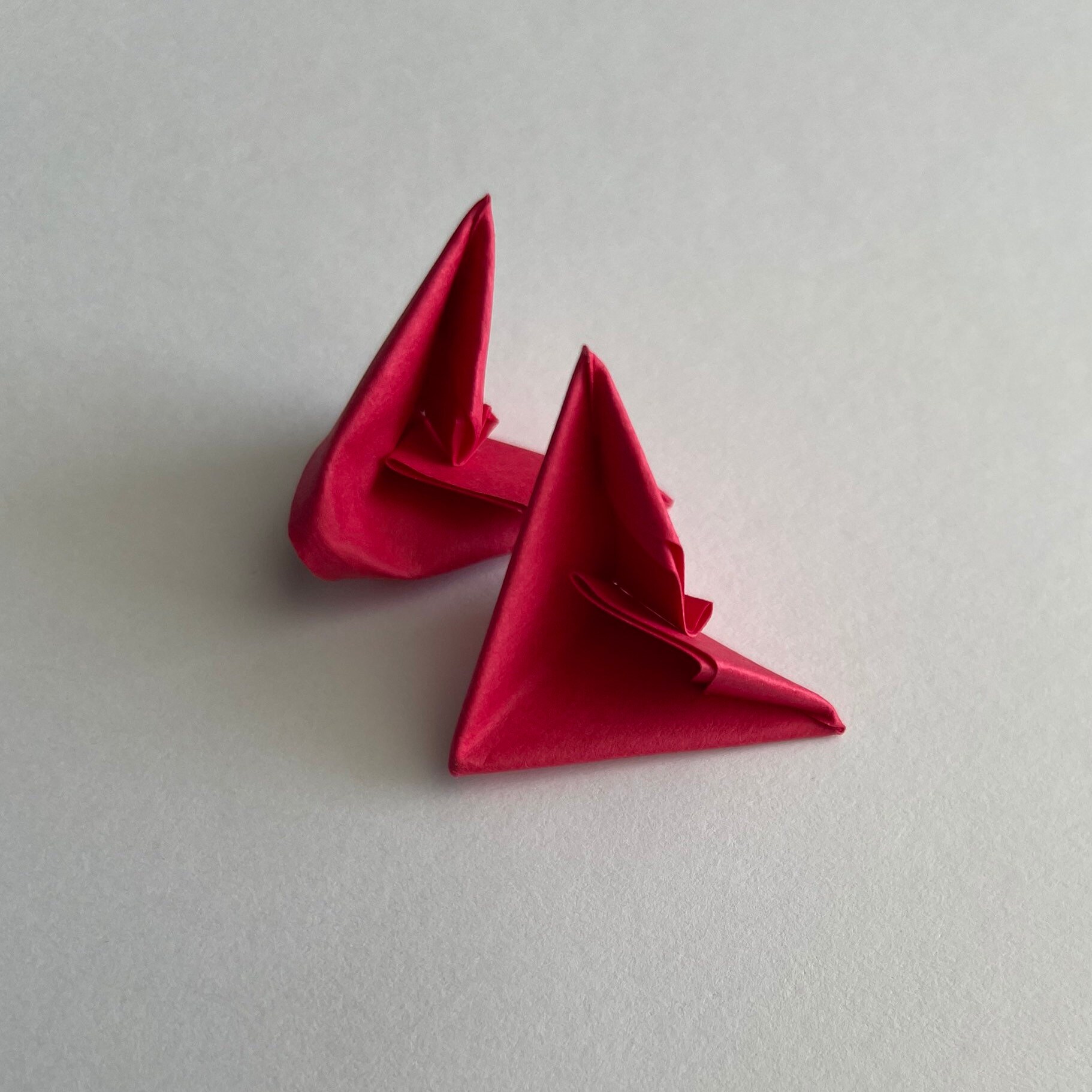 3D Origami Triangle Pieces 1/32 Bright Colors Made to Order - Etsy