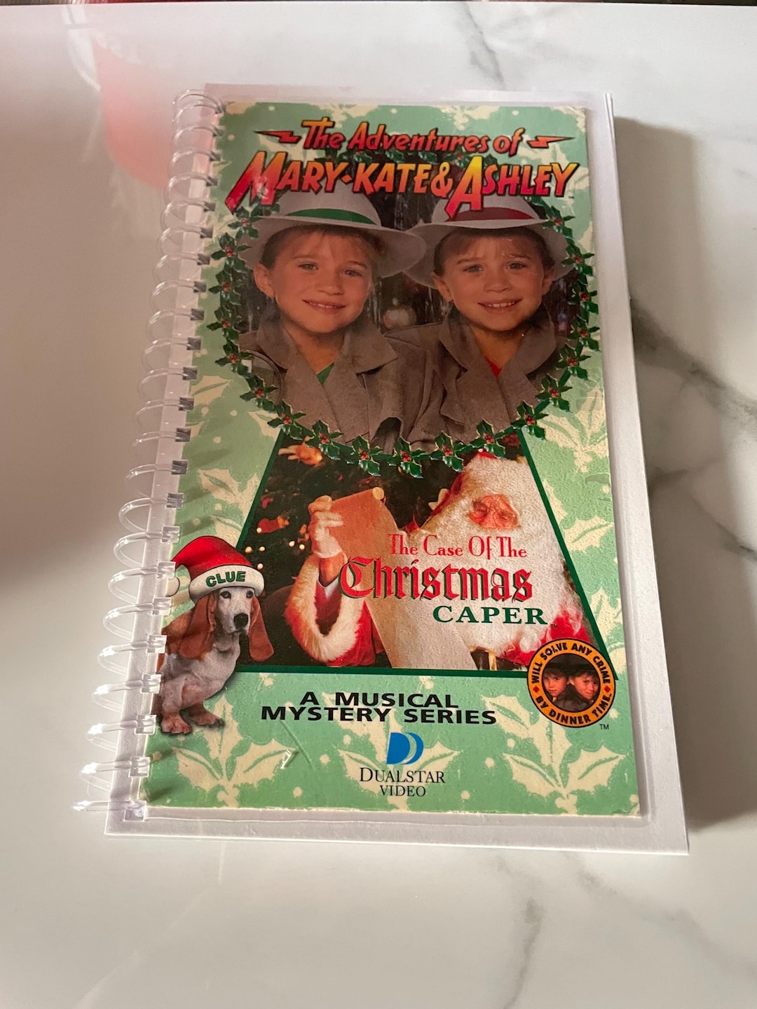 Mary Kate and Ashley Olsen the Case of the Christmas Caper Mystery ...
