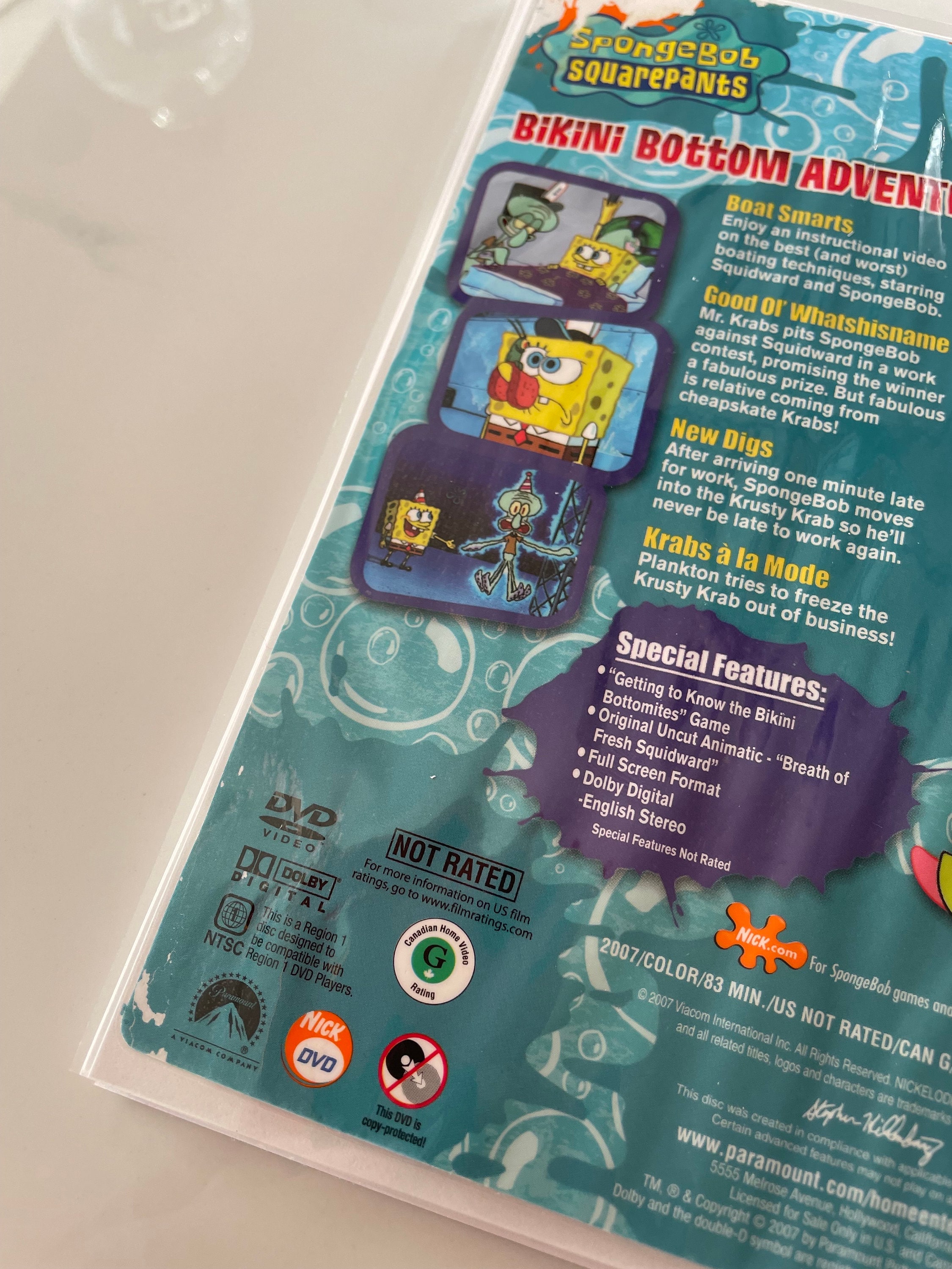 Spongebob Tv Toestel Nickelodeon Deelt De Eerste Beelden Van