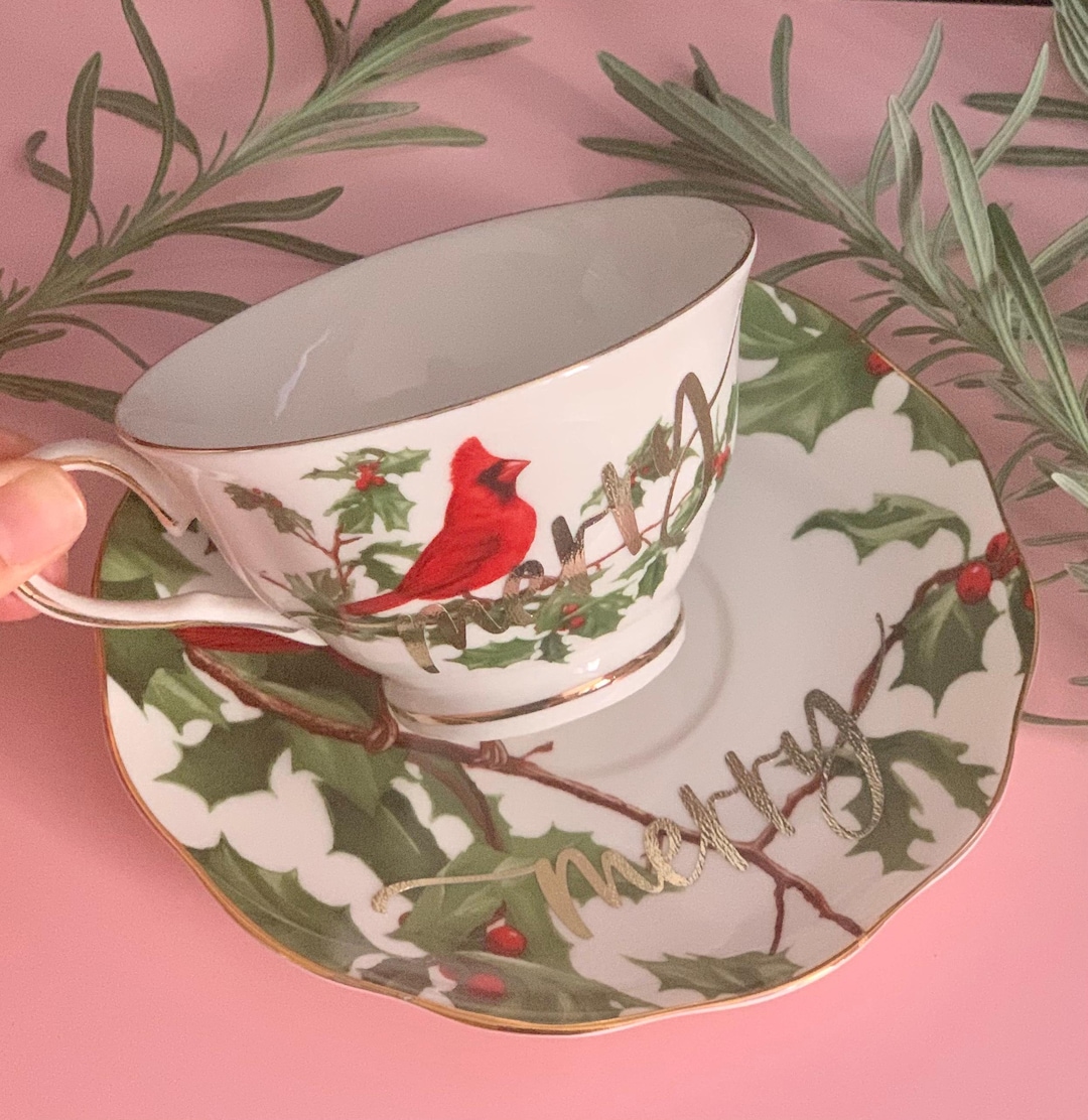 Christmas Cardinal Holly Tea Cup & Saucer Set With Gold Trim ...