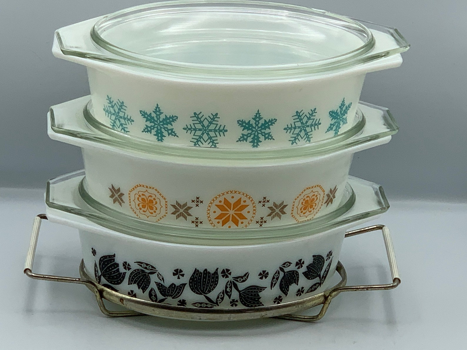Pyrex Casserole Dish, Black Tulip, Blue Snowflake, Golden Hearts ...