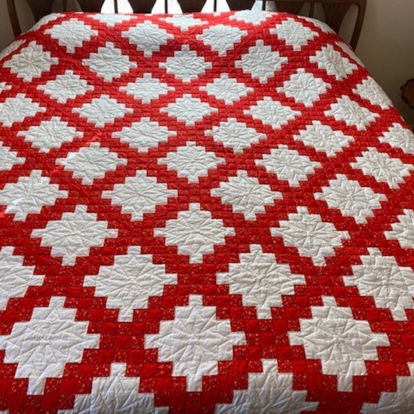 Red Quilt - Etsy