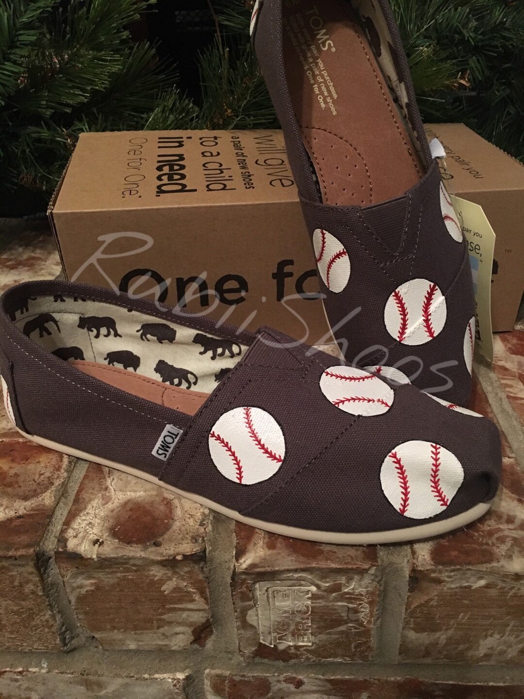 Rubiishoos Original Baseballs on Ash TOMS Baseball Lovers - Etsy