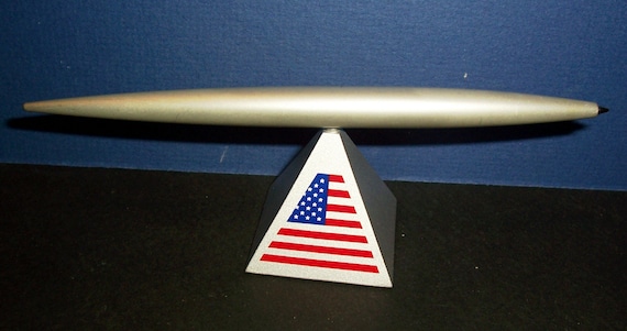 VIntage American flag spinner desktop pen | Etsy