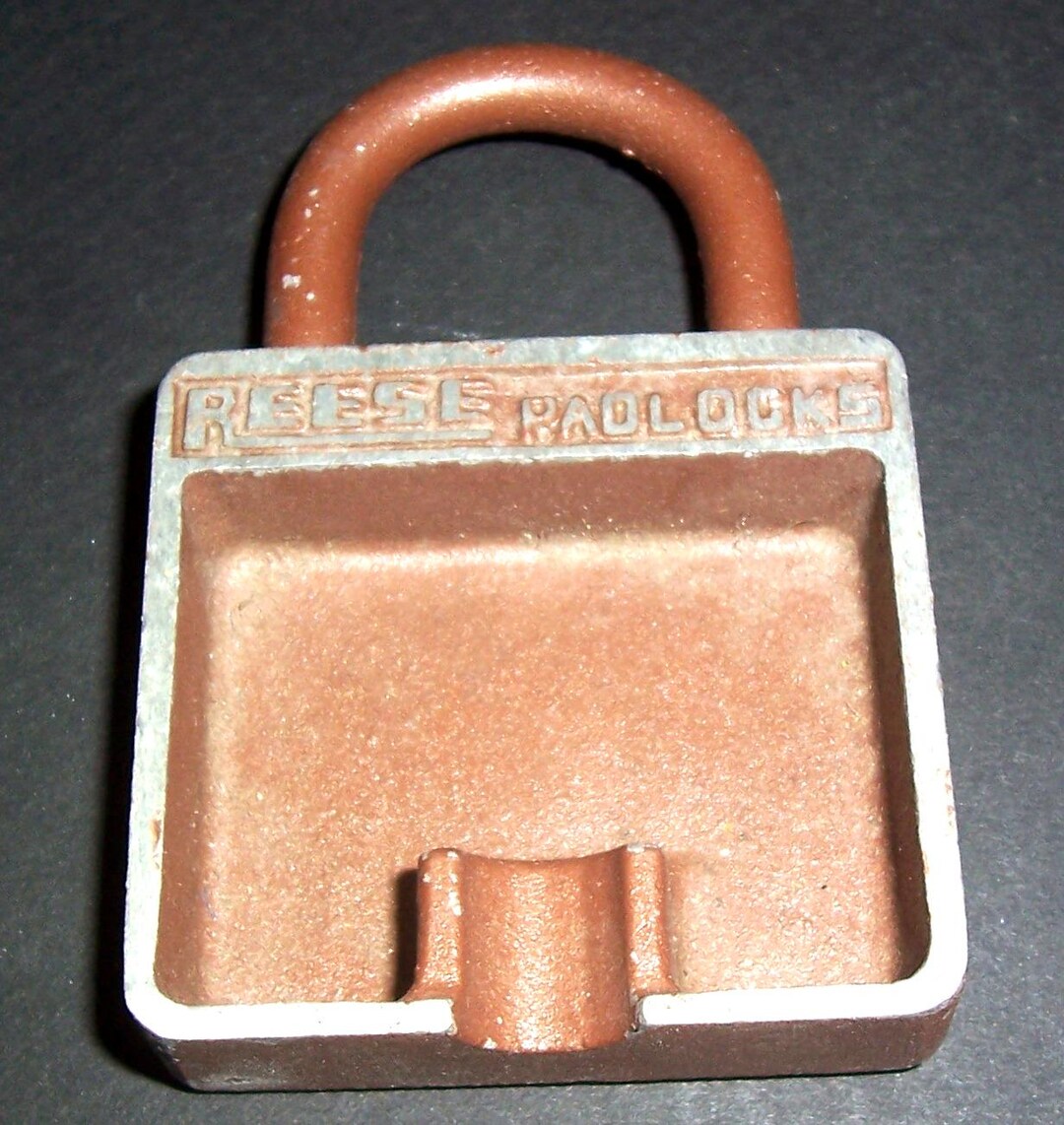 Reese Padlock Figural Advertising Ashtray - Etsy