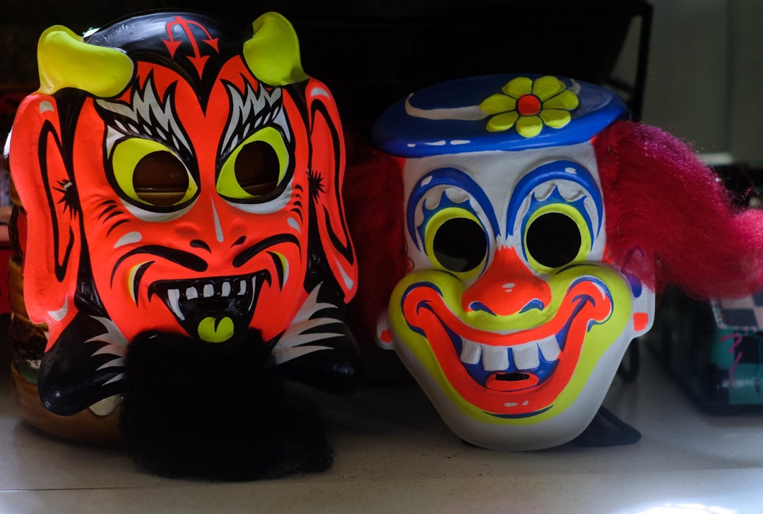 Vintage Deadstock Plastic Halloween Masks With Hair // Devil and Clown ...