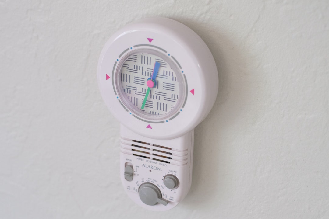 Peak Early 90s Clock Radio by Alaron // AM/FM Water Resistant - Etsy