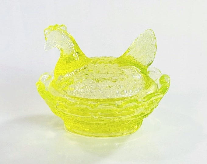Vintage Mini Hen on Nest, Bright Yellow Hen on Nest, Art Glass, Hen on ...