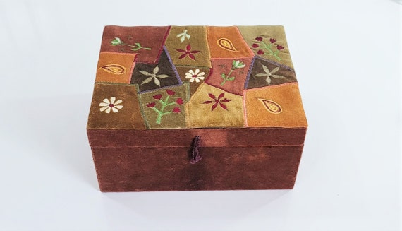 vintage fabric jewelry box - Gem
