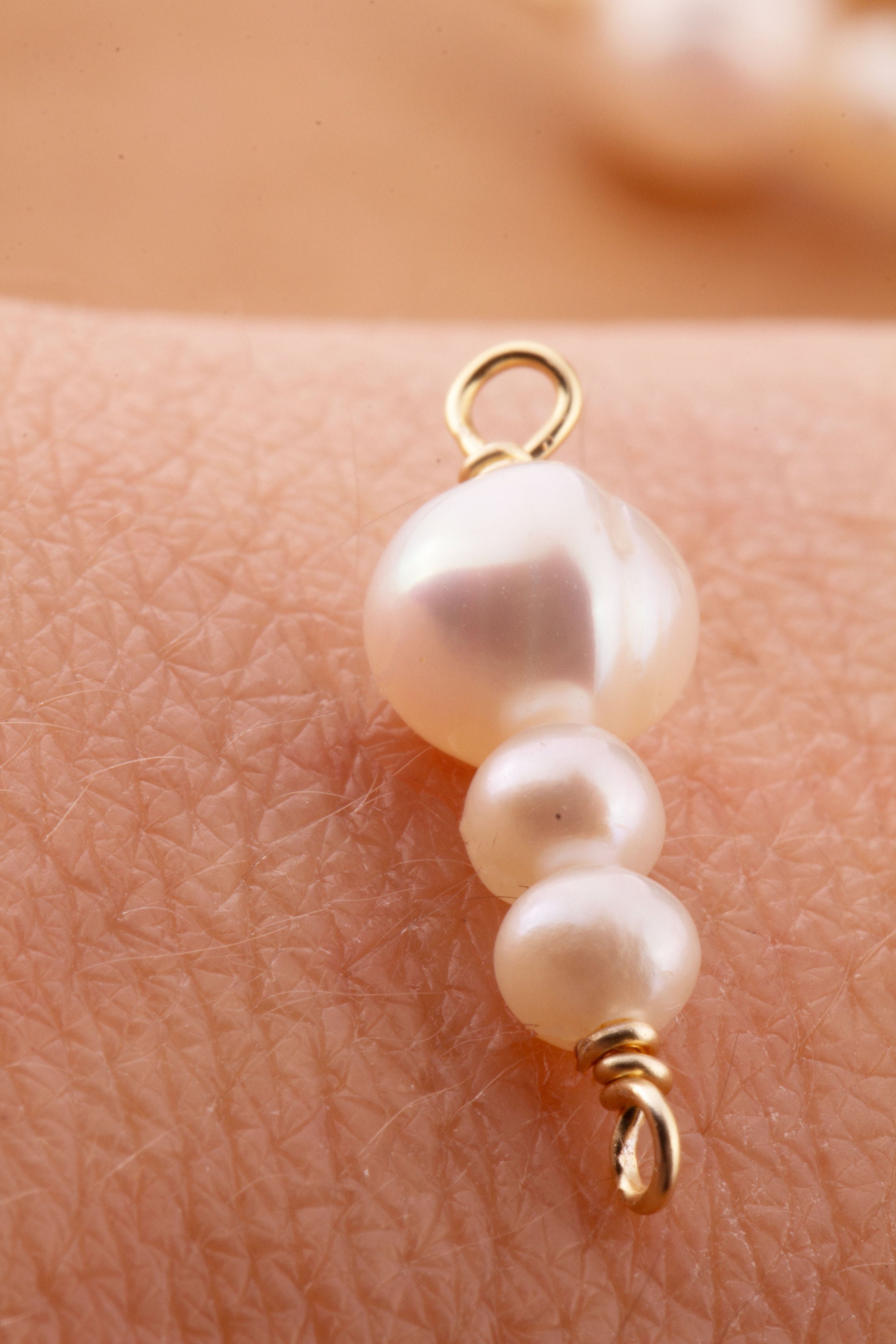 Mother and Child(ren) Freshwater Pearl Connector, Mom With Child, Mom ...