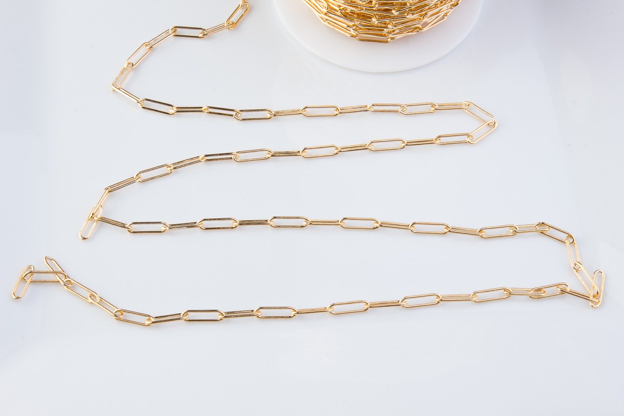 Medium Paperclip Rectangle Cable Chains by Foot in 14K Gold | Etsy