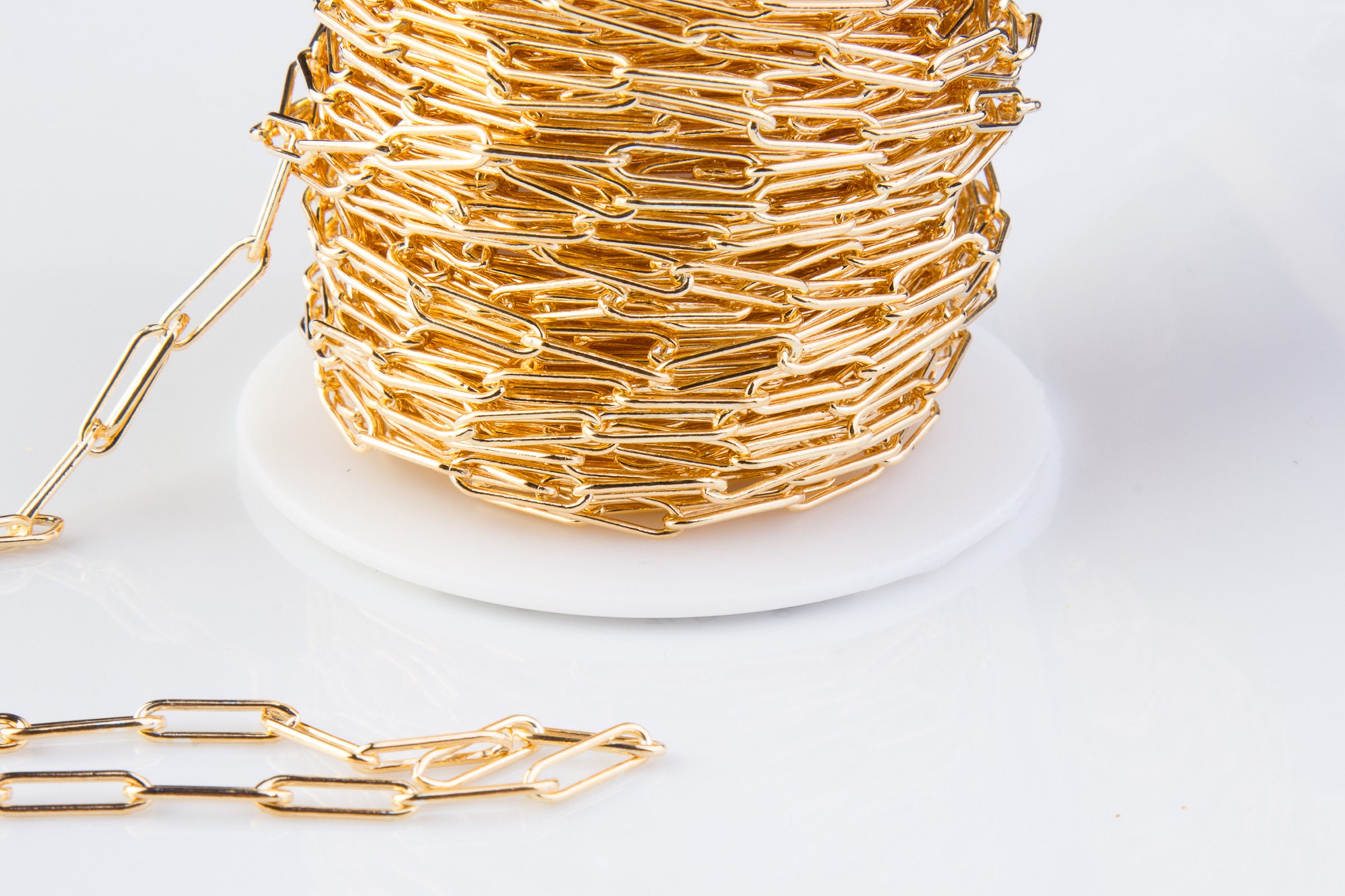 Medium Paperclip Rectangle Cable Chains by Foot in 14K Gold | Etsy