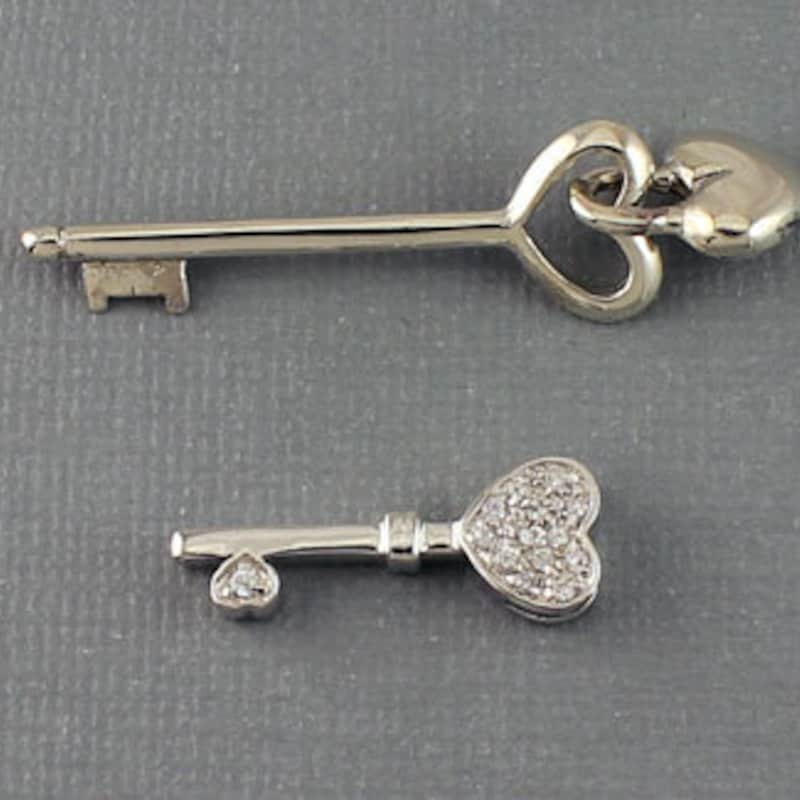 Heart Key Pendant - Etsy