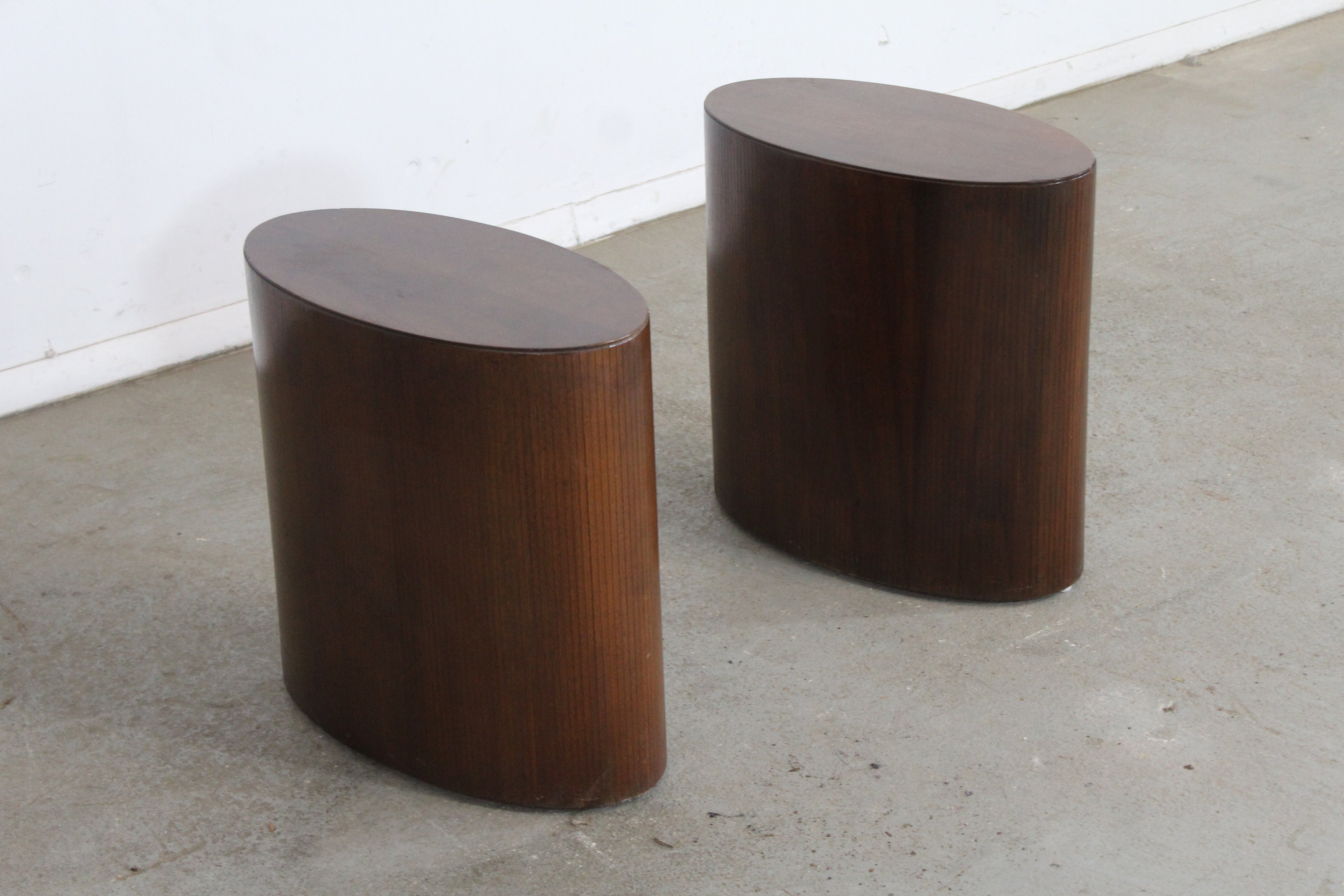 Pair of Mid-Century Modern Oval Walnut Pedestal/Stands/End Table by Lane