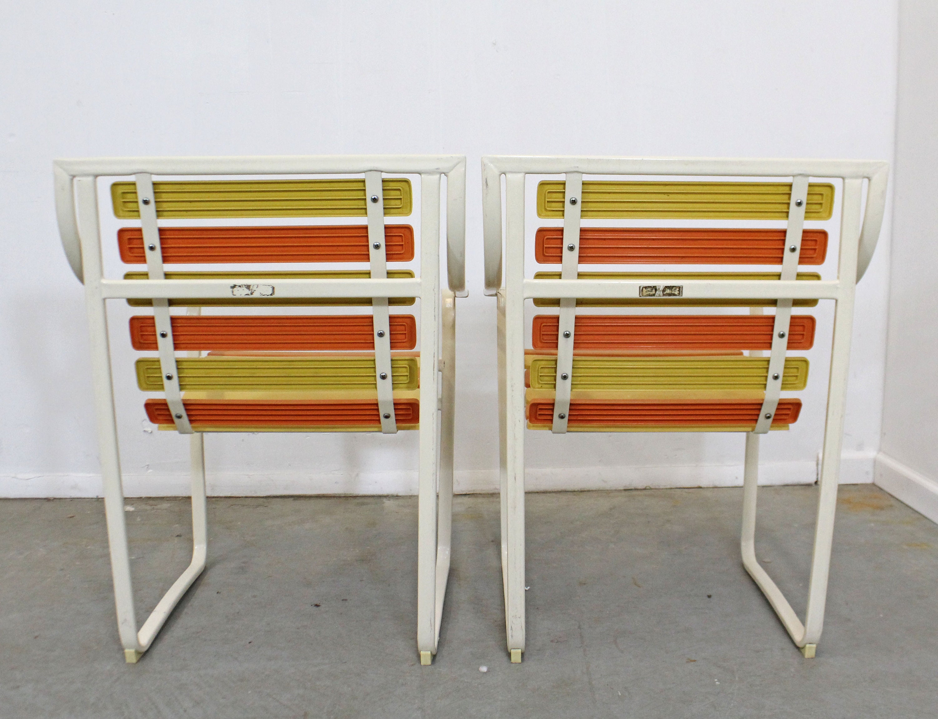 Mid-Century Modern Rare Samsonite Outdoor Patio Steel Tube Arm Chairs