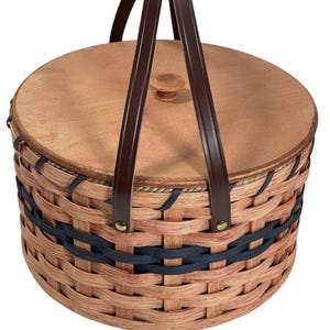 Amish Double Pie Carrier Basket Gingerich Style Round With Leather ...
