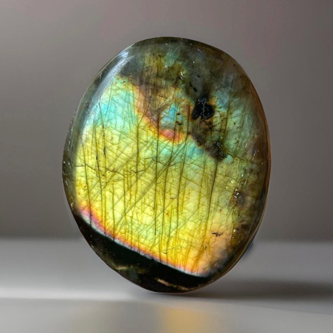 Spectrolite Labradorite Medallion Palmstone - Natural Rare Crystal From ...
