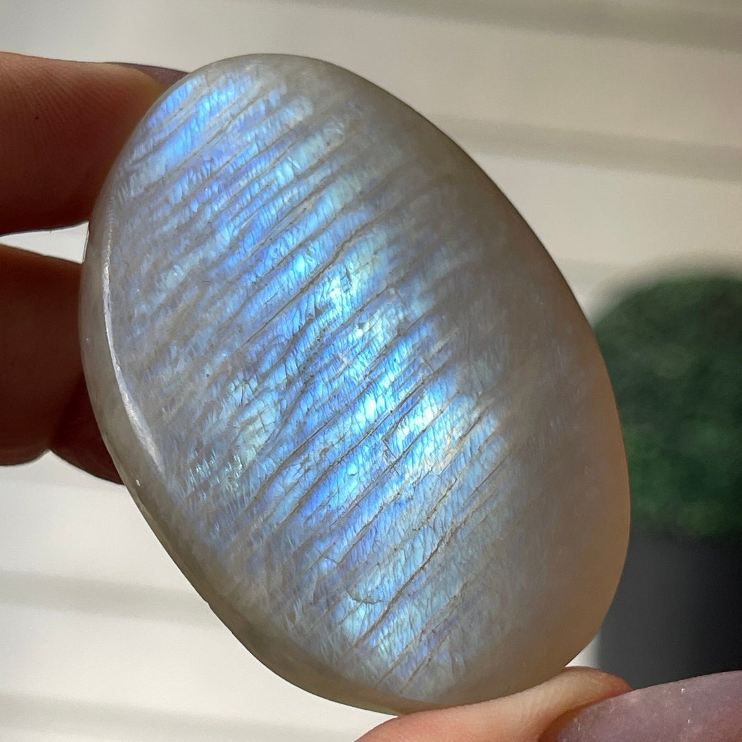 Green Moonstone Palm Stone With Electric BLUE Flash, High Quality Silky ...