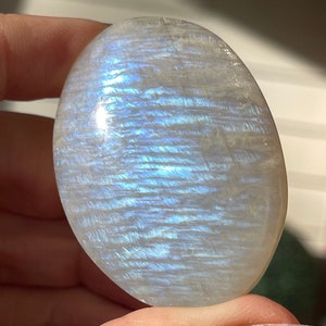 Green Moonstone Palm Stone With Incredible BLUE Flash, High Quality ...