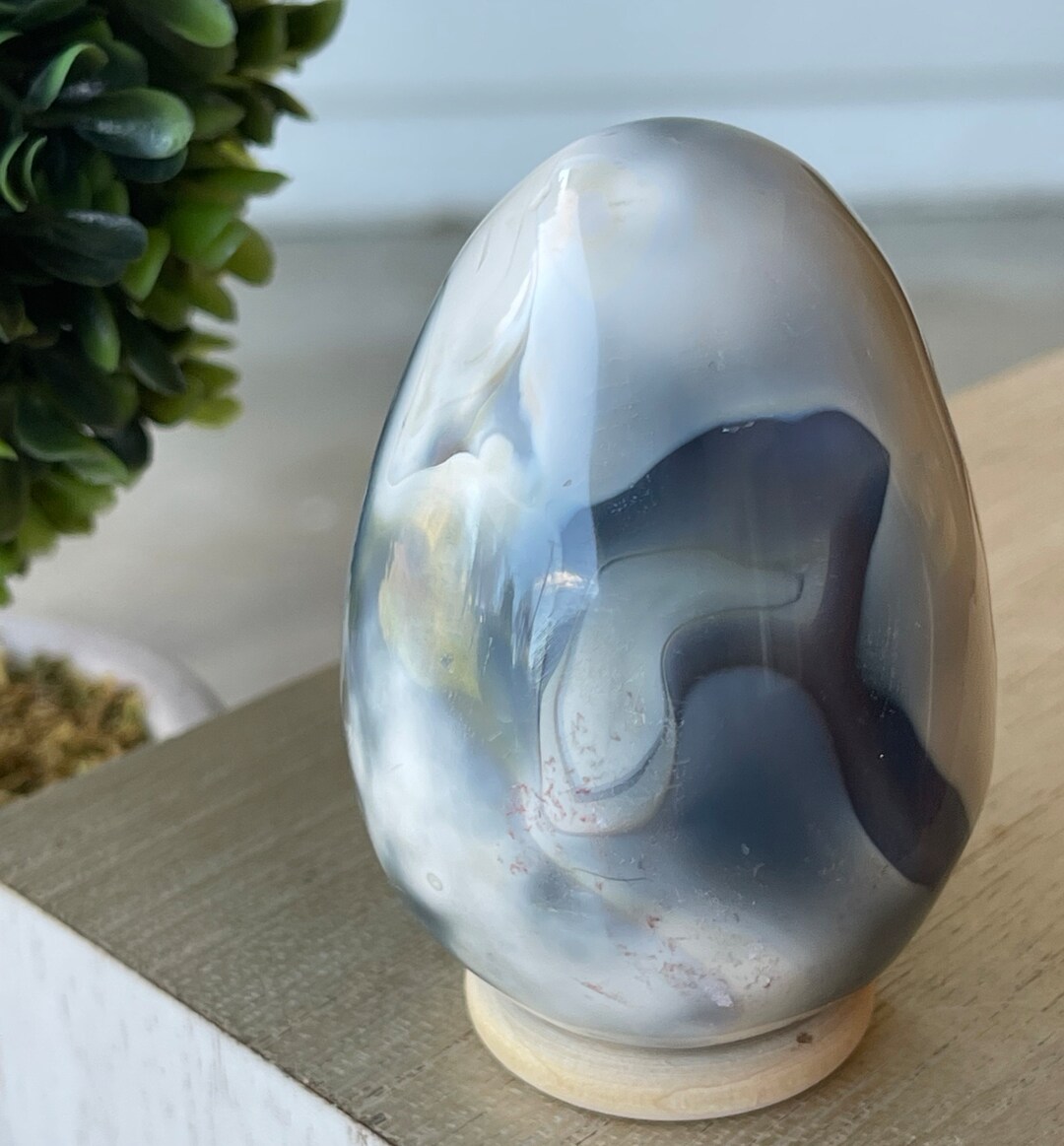 Orca Agate Egg Shield From Negativity Crystal to Balance Your Life ...