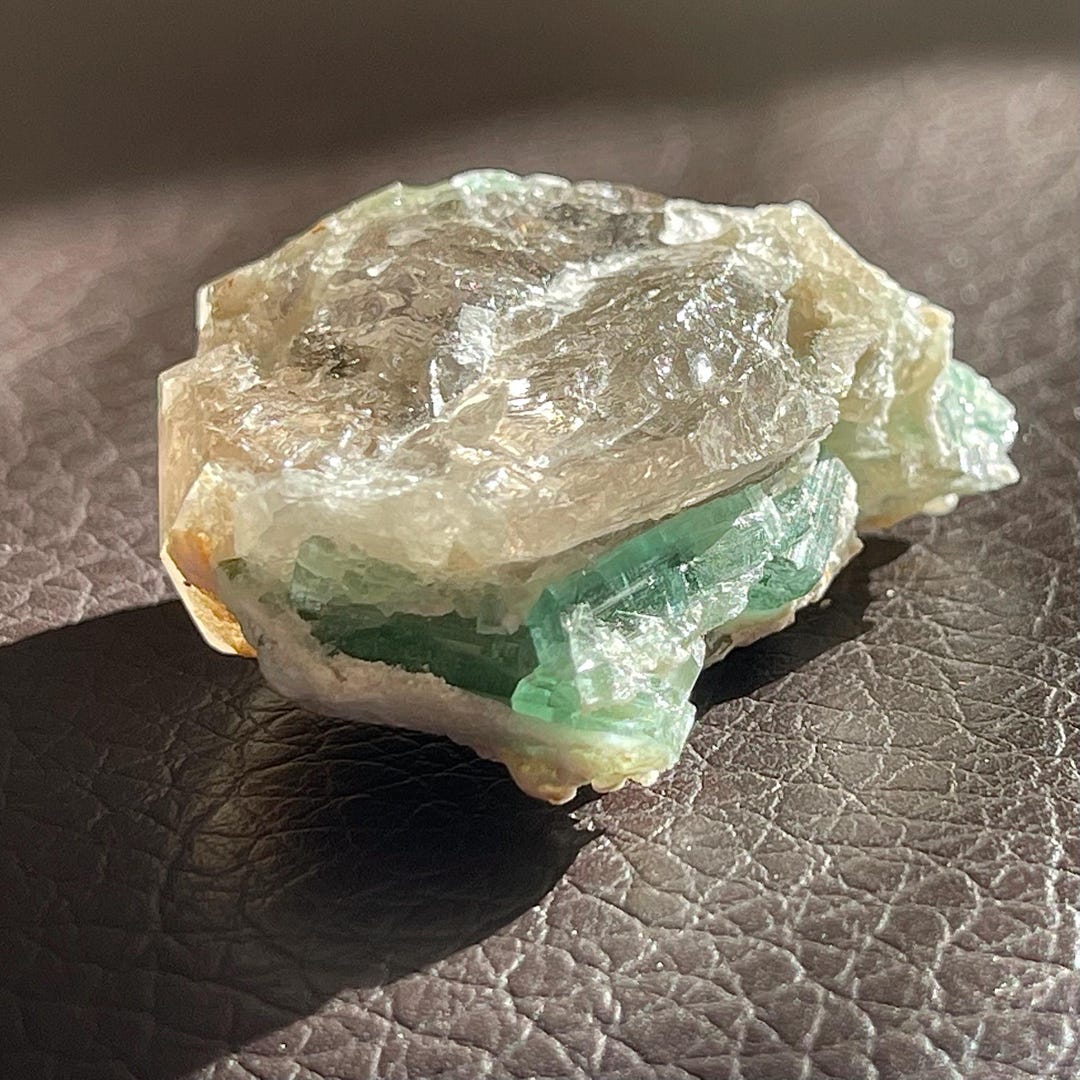 Paraíba Verdelite Elbaite Mineral Specimen, Tourmaline Cluster Display ...