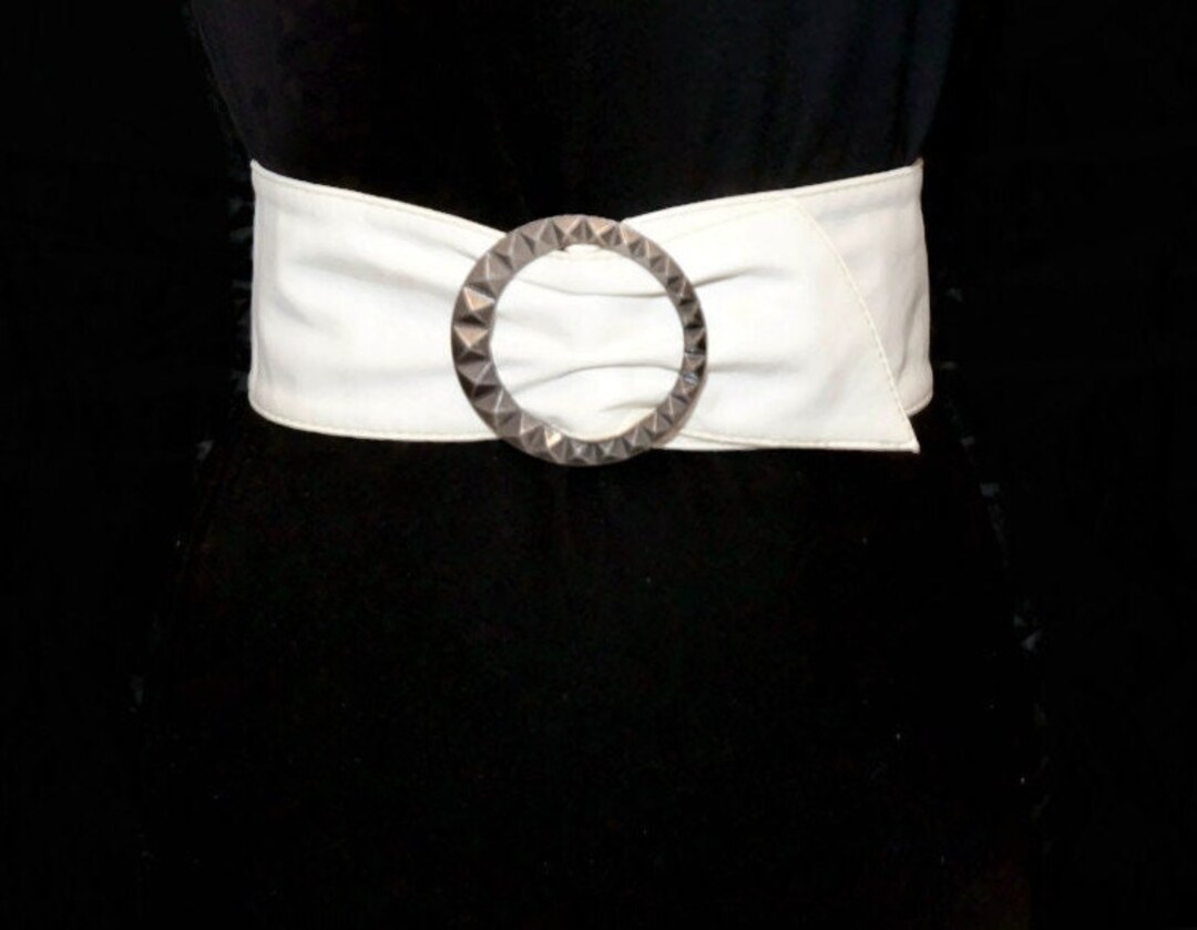 LE CHATEAU Vintage Wide Cream Belt With Heavy Round Buckle Faux Leather ...