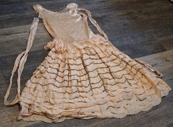 Horribly Torn & Tattered Vintage 1920s Ruffle Dress w… - Gem