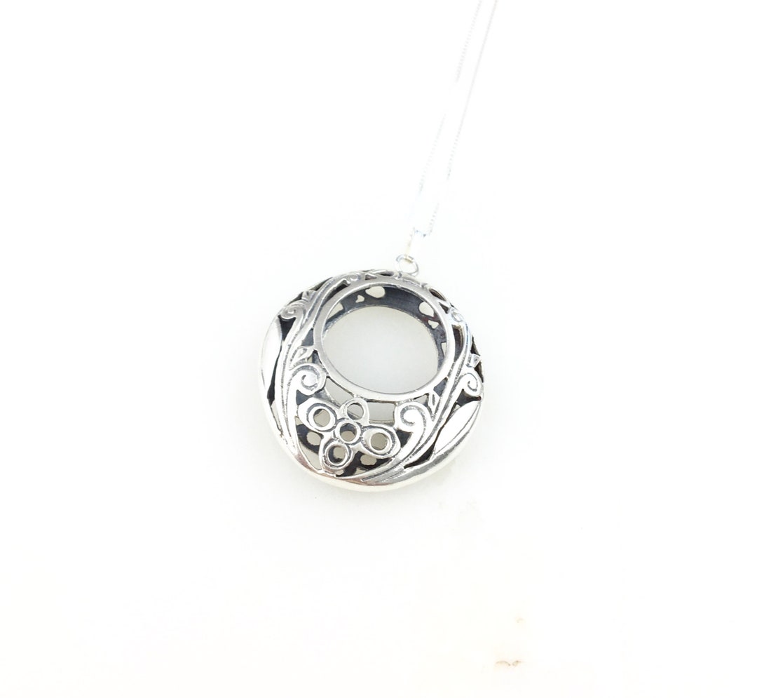 Vintage 925 Sterling Silver Filigree Modernist Bali Circle Pendant ...