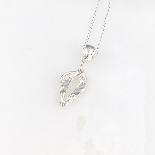 Letter V Necklace - Etsy