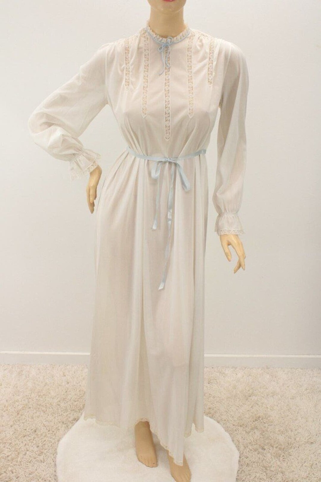 Vintage Vanity Fair Modest Nightgown Size 32 S M White Nylon Long ...
