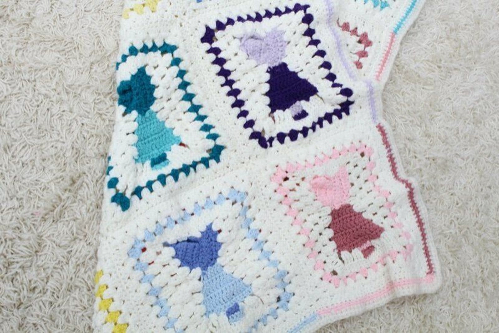 Vintage Crocheted Sun Bonnet Crib Throw Lap Blanket Holly Hobby ...