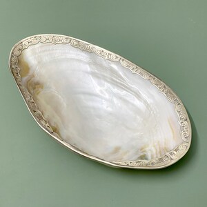 Mother of Pearl Seashell Dish Sliver Flower Trim, Handmade Seashell ...