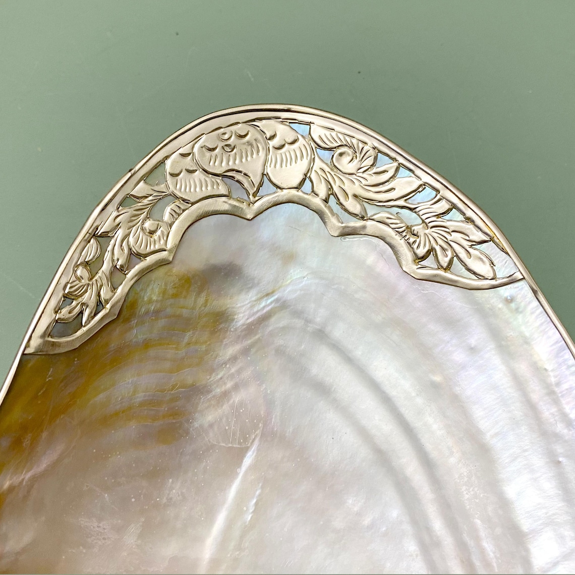 Decorative Giant Mother of Pearl Seashell Dish Peach Symbol of ...