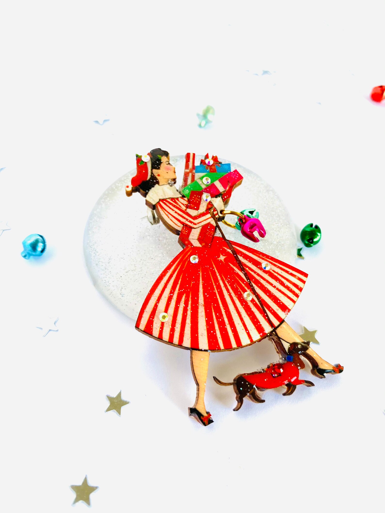 1950s Lady With Gifts Brooch Mid Century Gift Retro Pin - Etsy