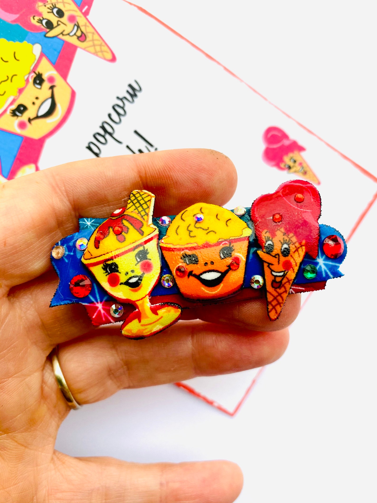 Retro Kitsch Broochbrooches for Hercute Broochpopcorn - Etsy UK