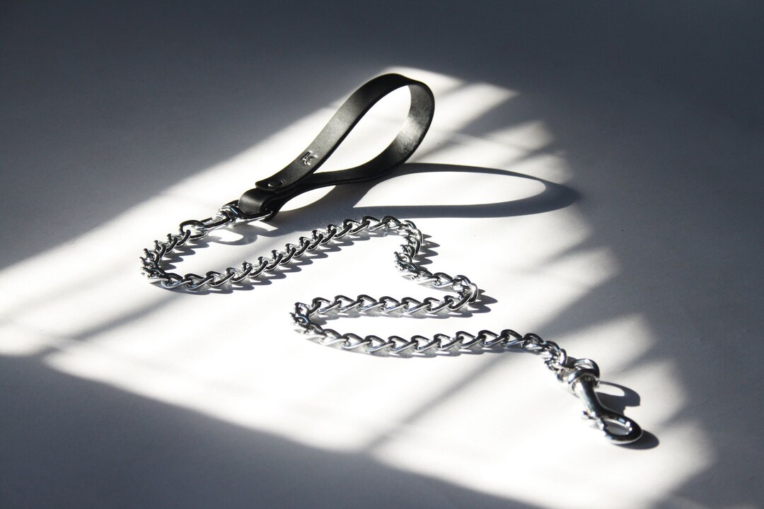 Chain Leash - Classic Leather Chain Leash With Silver or Gold Hardware ...