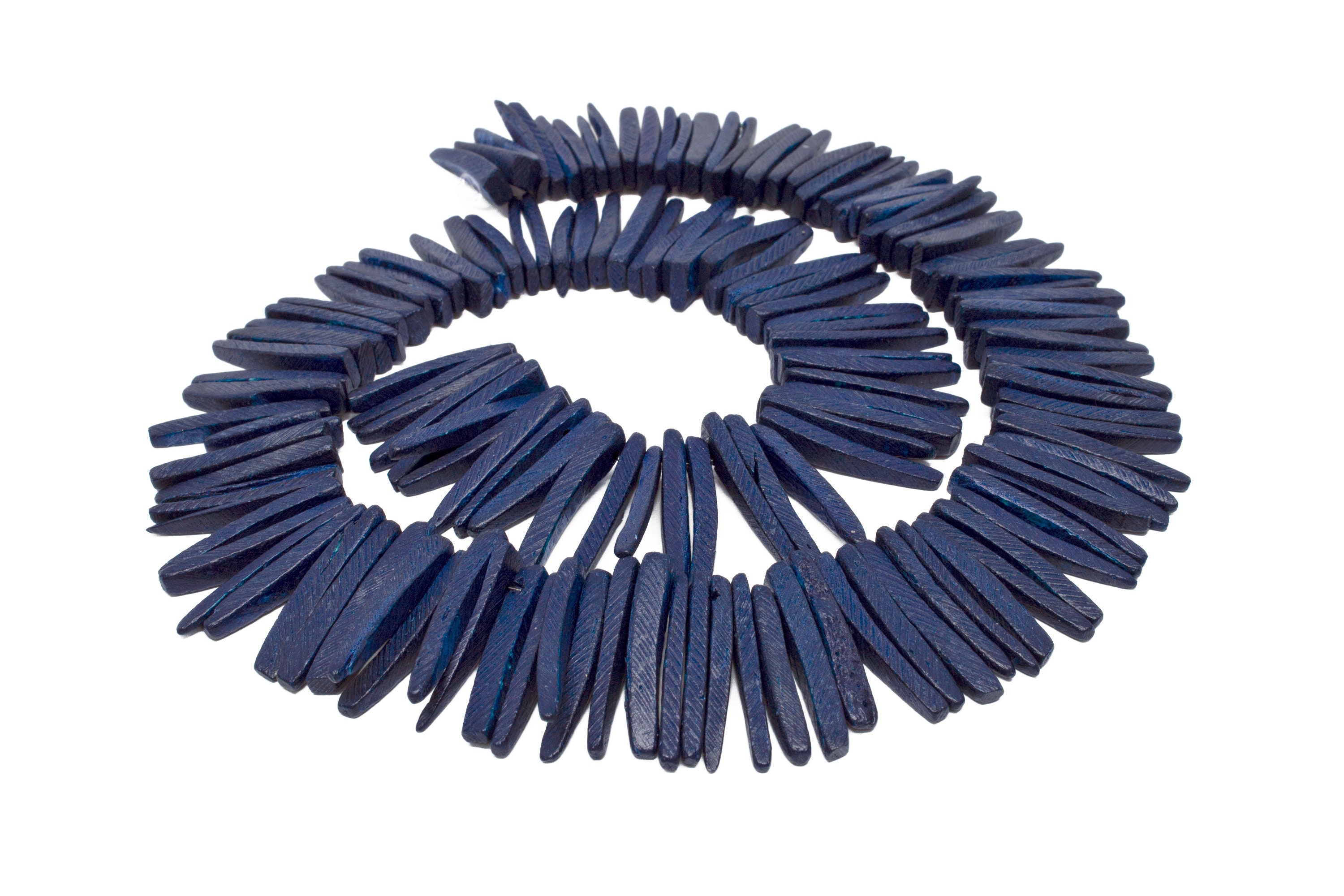 25mm Navy Blue Coconut Shell Sticks - Dyed and Waxed - 15 Inch Strand ...