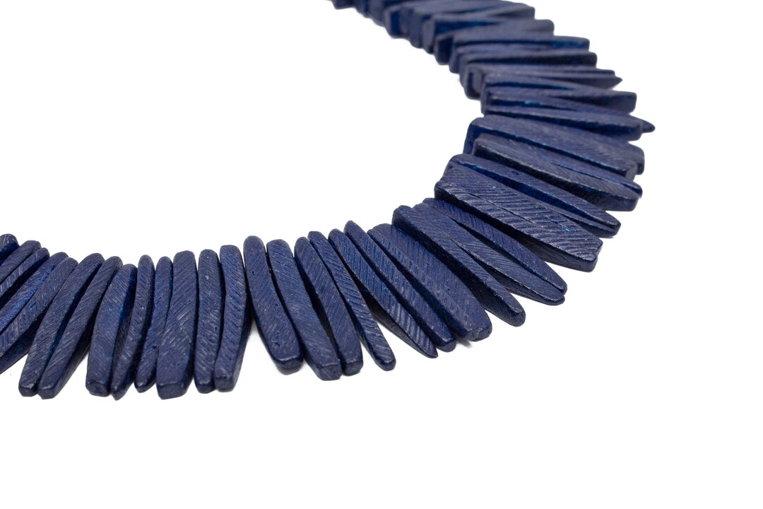 25mm Navy Blue Coconut Shell Sticks - Dyed and Waxed - 15 Inch Strand ...
