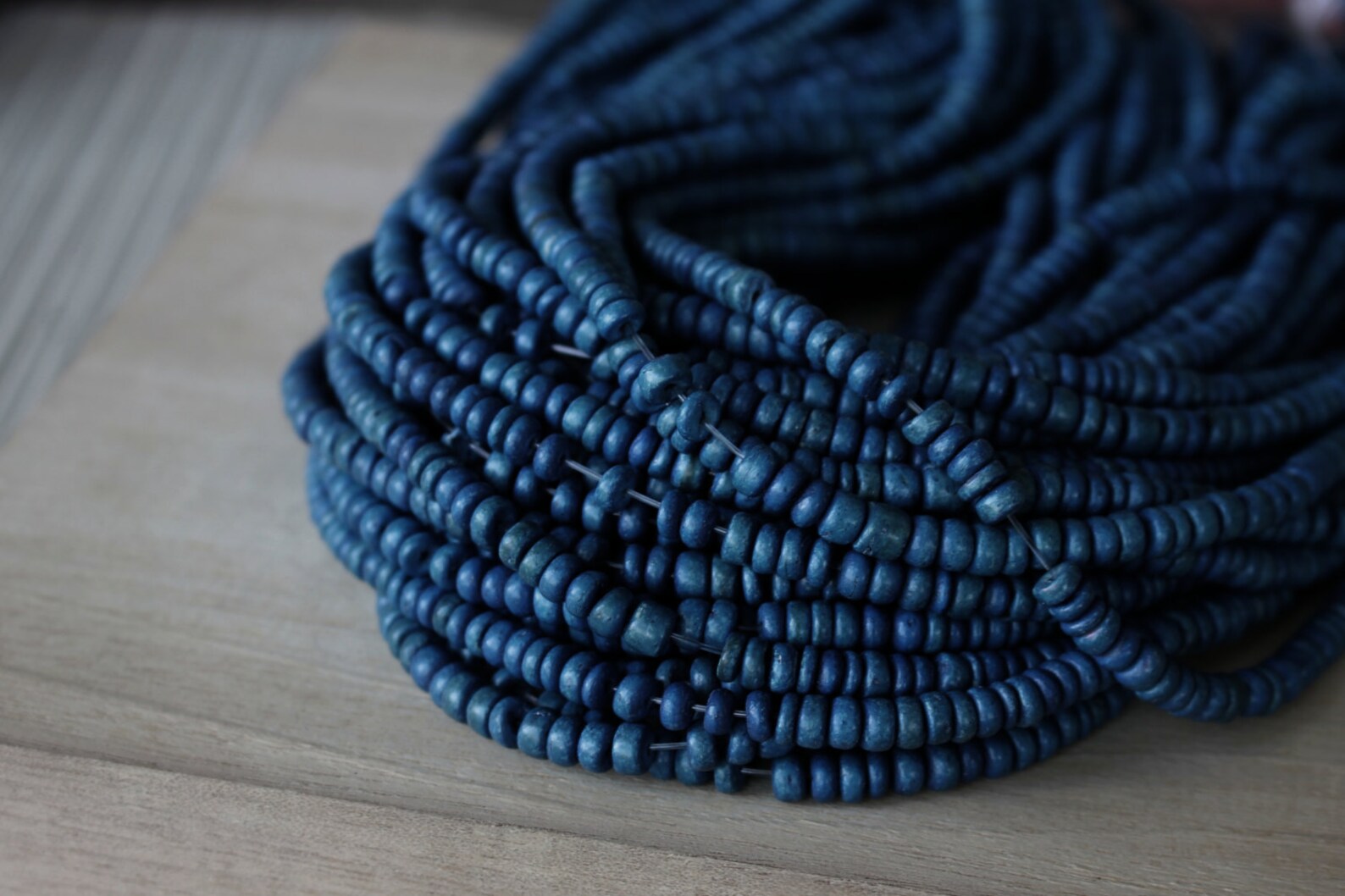 4-5mm Blue Coconut Shell Pucalet Rondelle Beads - Dyed and Waxed - 15 ...