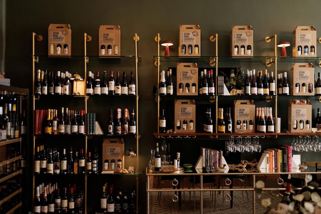 Custom Restaurant, Back Bar and Retail Shelving - Etsy