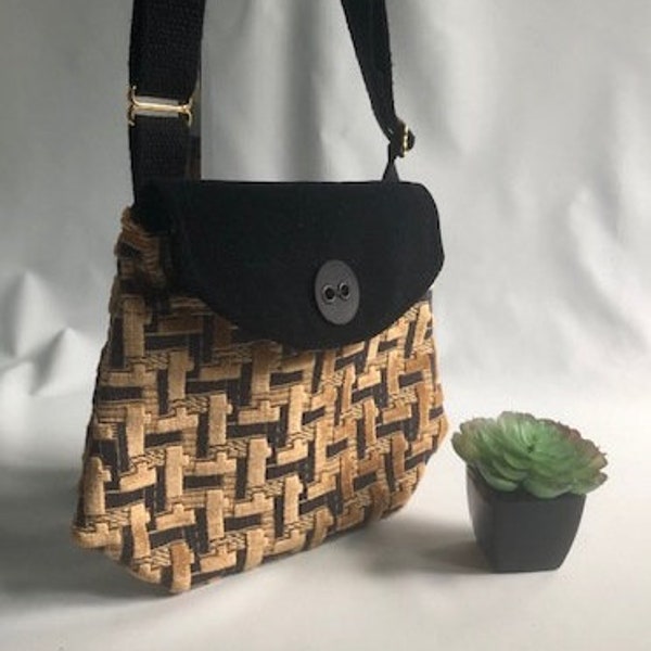 Triangle Purse - Etsy