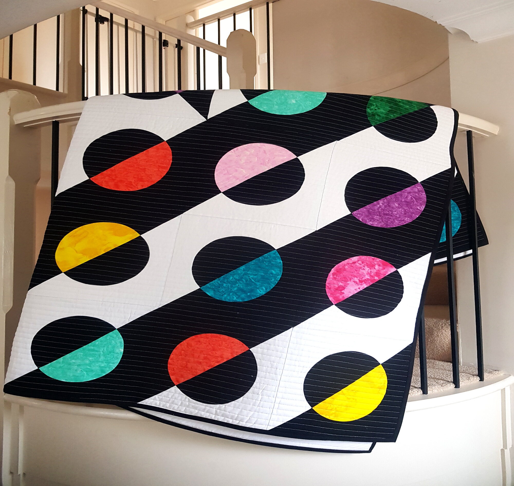 Hook and Pop Quilt Pattern - Modern Quilting Pattern - Circle Quilt ...